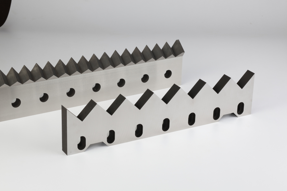 Stator blades single shaft shredders