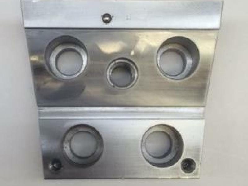 Cutter compactor knife holders